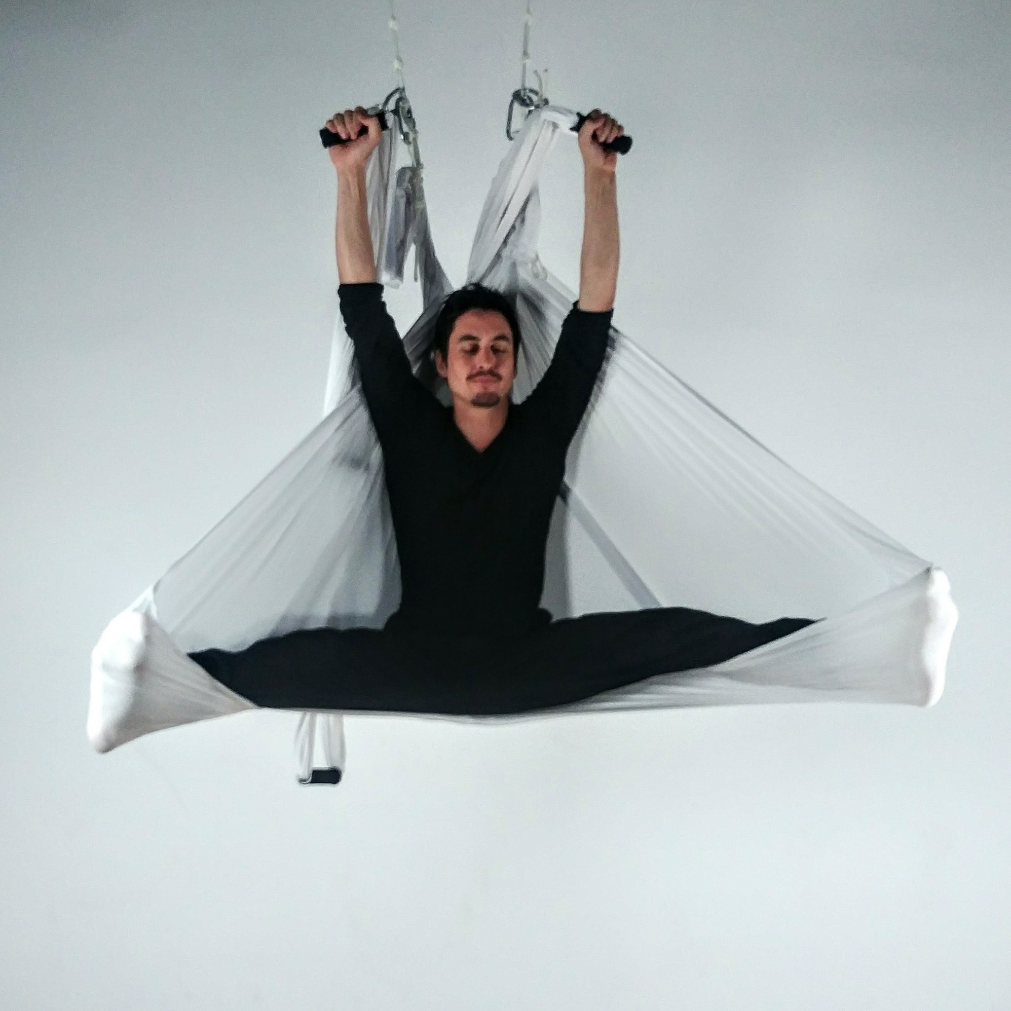 Aerial Yoga Swing Antigravity with adjustable stirrups - Aerial Yoga ...
