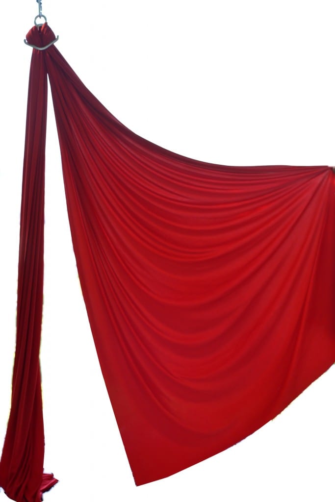 Tissu Acrobatique - cirque & danse - Aerial Yoga Swings & Aerial Silks ...